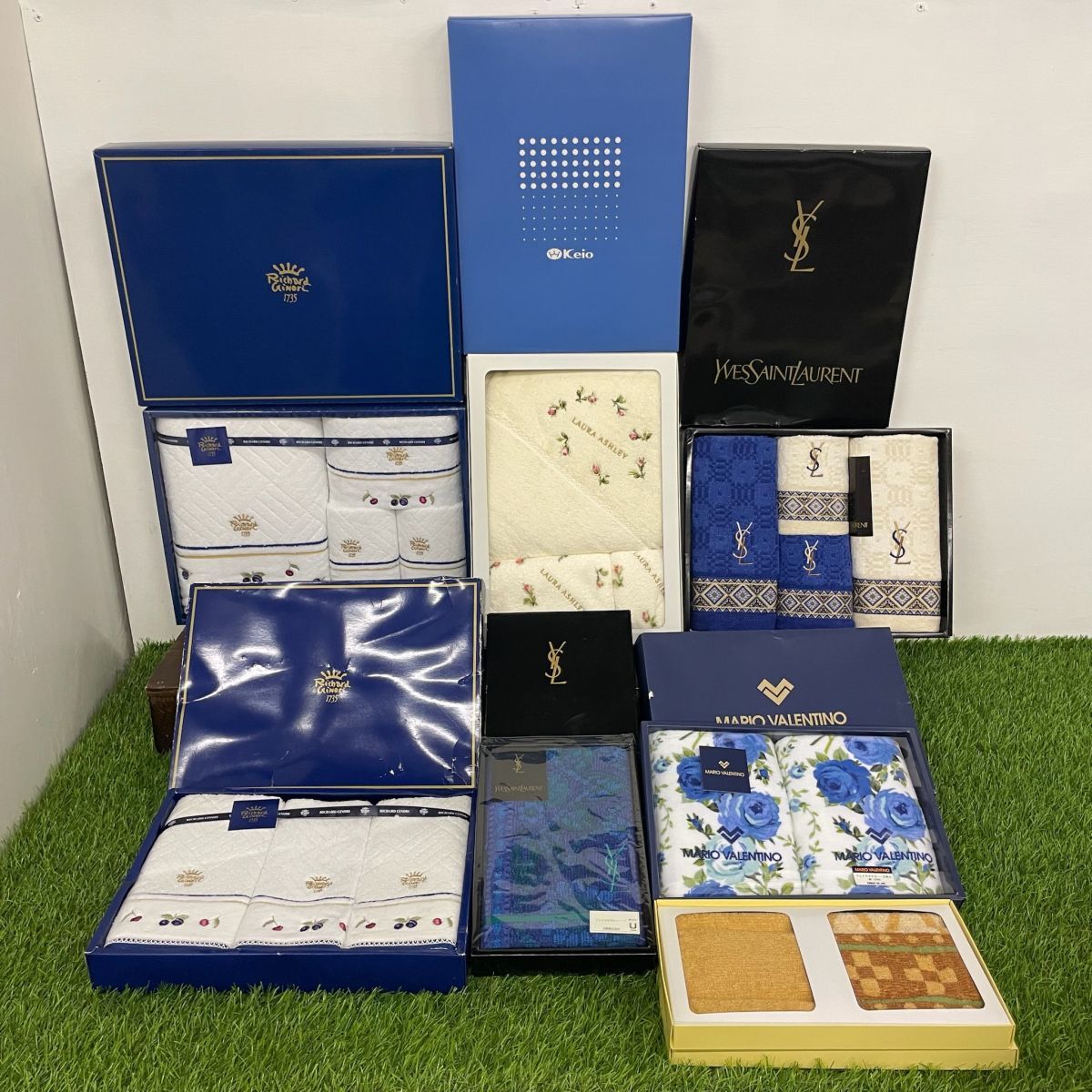 Yahoo!オークション - H1028【未使用】長期保管品 タオル 他 まとめ リ...