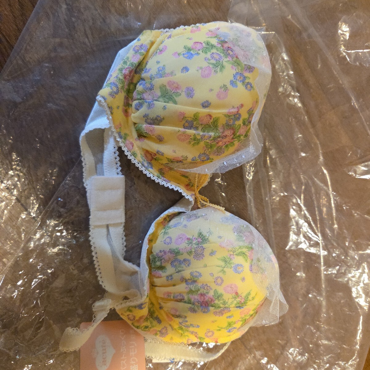 Yahoo!オークション - ワコールブラジャー E65