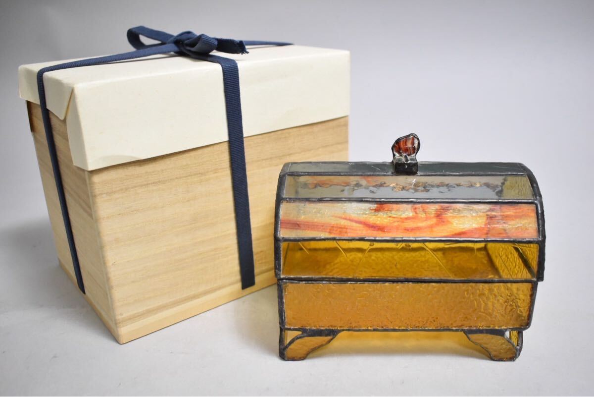 Yahoo!オークション - 【英】A1974 時代 西洋色硝子蓋物 西洋美術 ガラ...