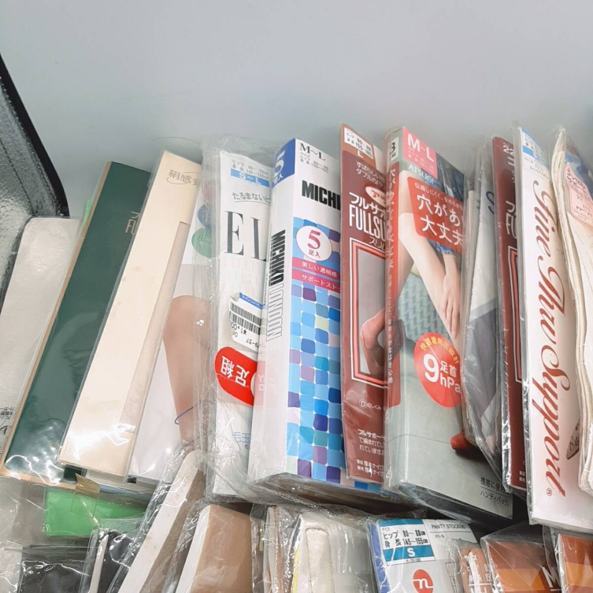 Yahoo!オークション - n66 ストッキング まとめ 大量 現状品 ジャンク