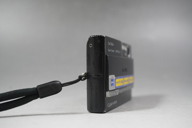 Yahoo!オークション - 1円~【Z752】SONY／ソニー Cyber-Shot サイバー...