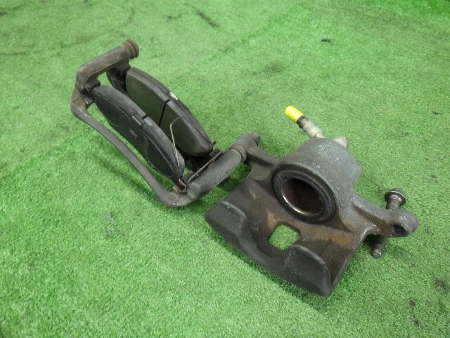 Yahoo!オークション - 即決あり H17年 ティーダ DBA-C11 左 フロント ...