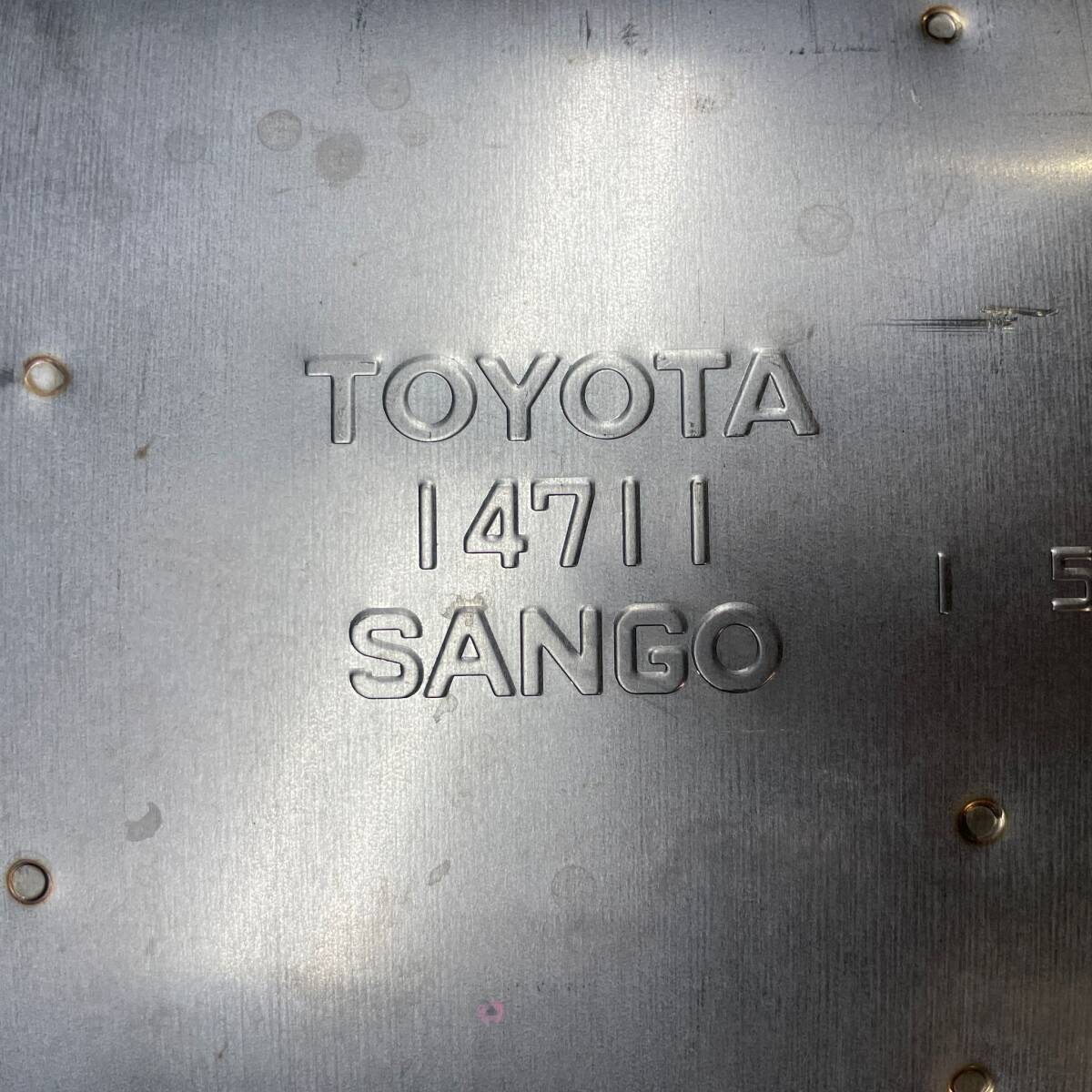 Yahoo!オークション - #4803-18 トヨタ純正 カローラスポーツ マフラー...