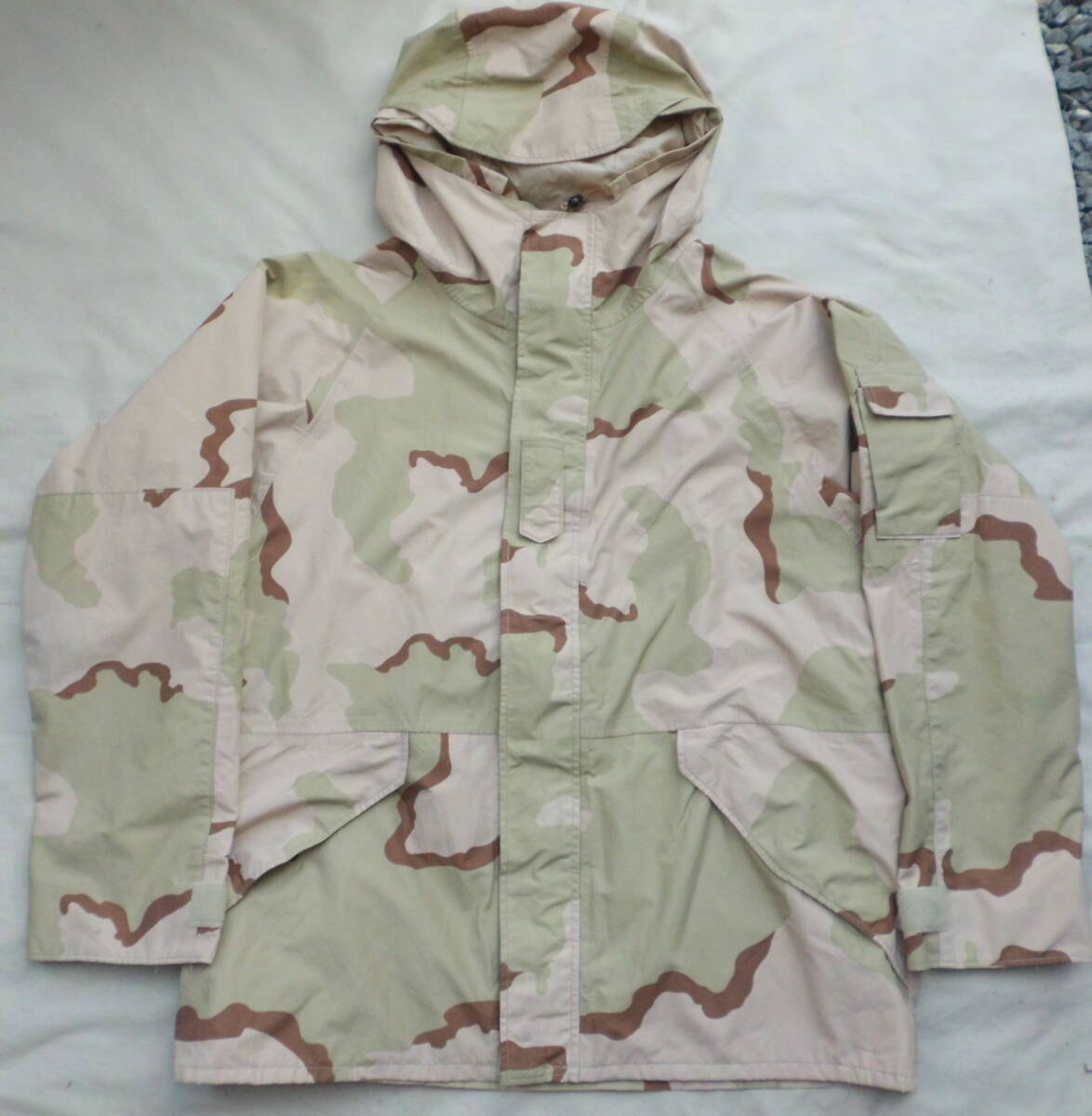 Yahoo!オークション - 上品米軍3Cデザート迷彩ECWCSパーカーXL
