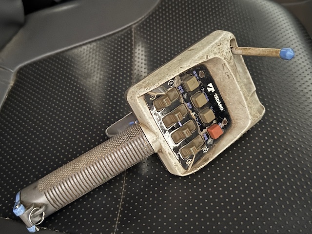 Yahoo!オークション - H19年 イスズ 4tクレーン付トラック 4段 ラジコ...