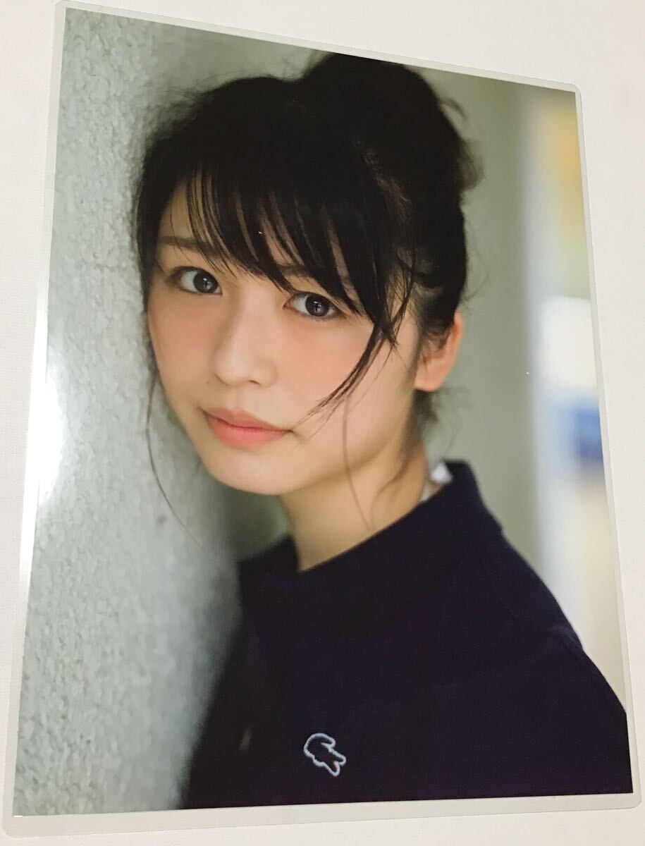 長濱ねる 」こちらをジッと見つめて… / 写真集 / 100μm ラミネート 雑誌 切り抜き 6P A4変 グラビア /アイドル / ながはまねる /a052 :: Yahoo!Auction ...
