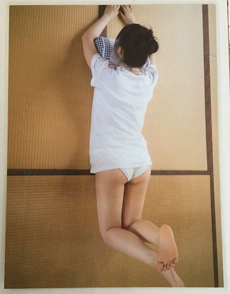 長濱ねる 」制服を脱いでビキニにTシャツ 写真集 / 100μm ラミネート 雑誌 切り抜き 5P A4変 グラビア /アイドル / ながはまねる /a045 :: Yahoo!Auction ...