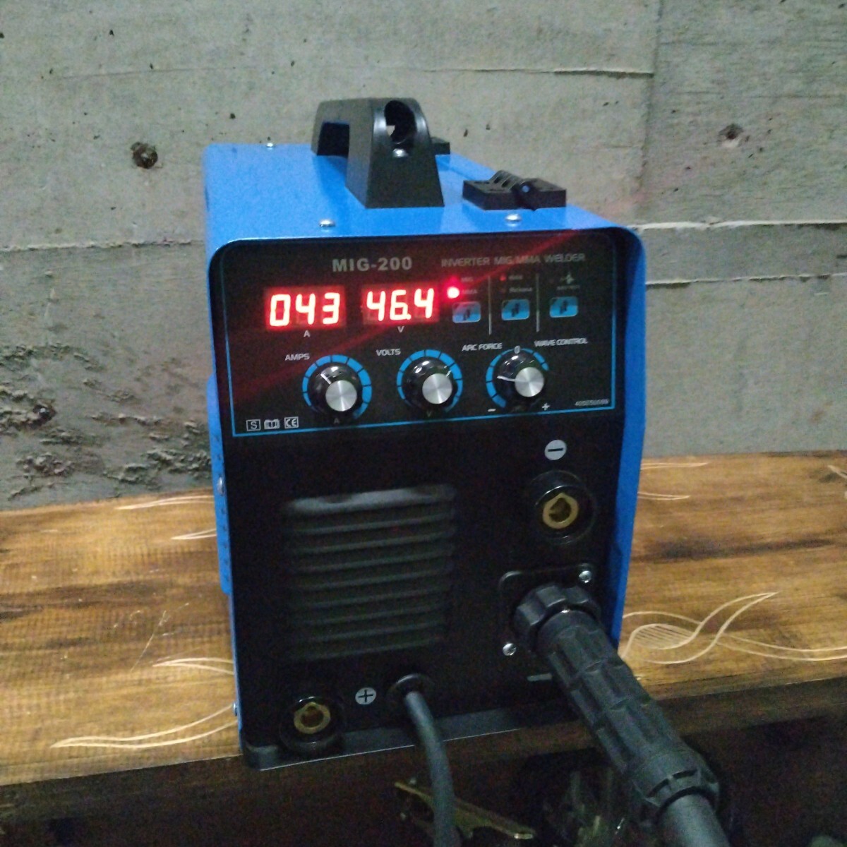 Yahoo!オークション - 半自動溶接機 MIG200 INVERTER MIG/MMA WELDER ...