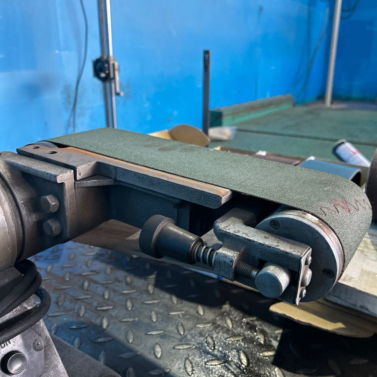 Yahoo!オークション - T1562 ベルトグラインダー 詳細不明 100V 替えの...