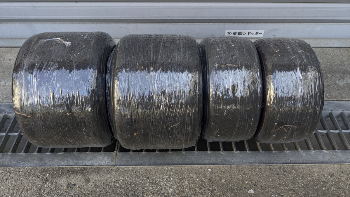 Yahoo!オークション - MOJO D2 ROTAX MAX レーシングカートタイヤ