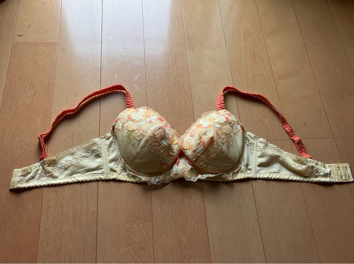 Yahoo!オークション - Wing ブラジャー D75 イエローオレンジ 補正下...