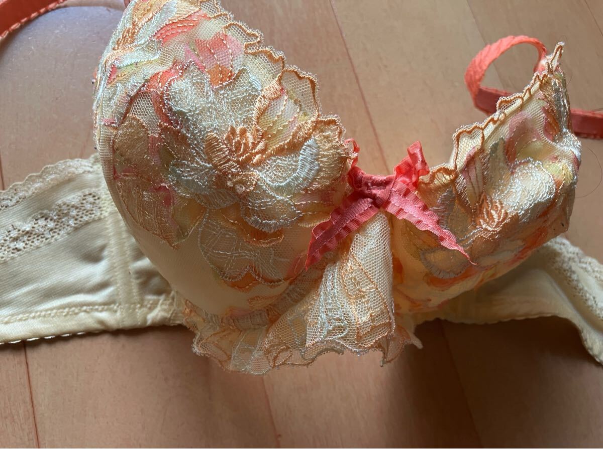 Yahoo!オークション - Wing ブラジャー D75 イエローオレンジ 補正下...