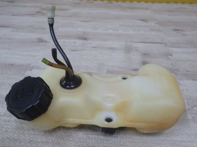 Yahoo!オークション - ミツビシ 刈払機 TB26 （5） 燃料タンク