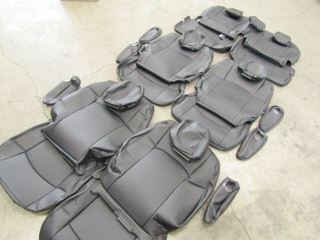 Yahoo!オークション - [10K+EE0] クラッツィオ Clazzio シートカバー ...