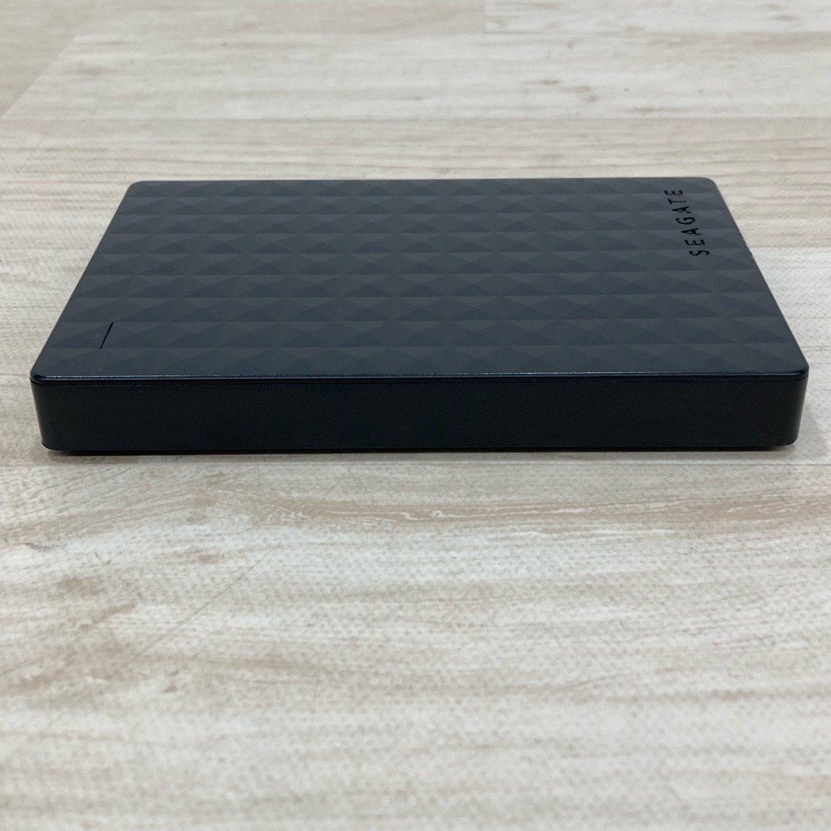 Yahoo!オークション - SEAGATE Expansion Portable Drive 1TB SRD0NF1 ...
