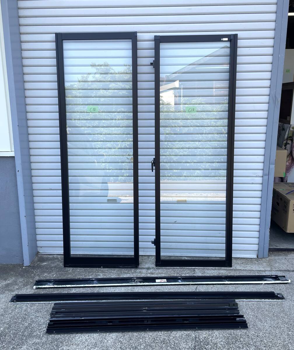 Yahoo!オークション - モデルルーム展示品/YKKAP/引き違い窓/サッシ/2...