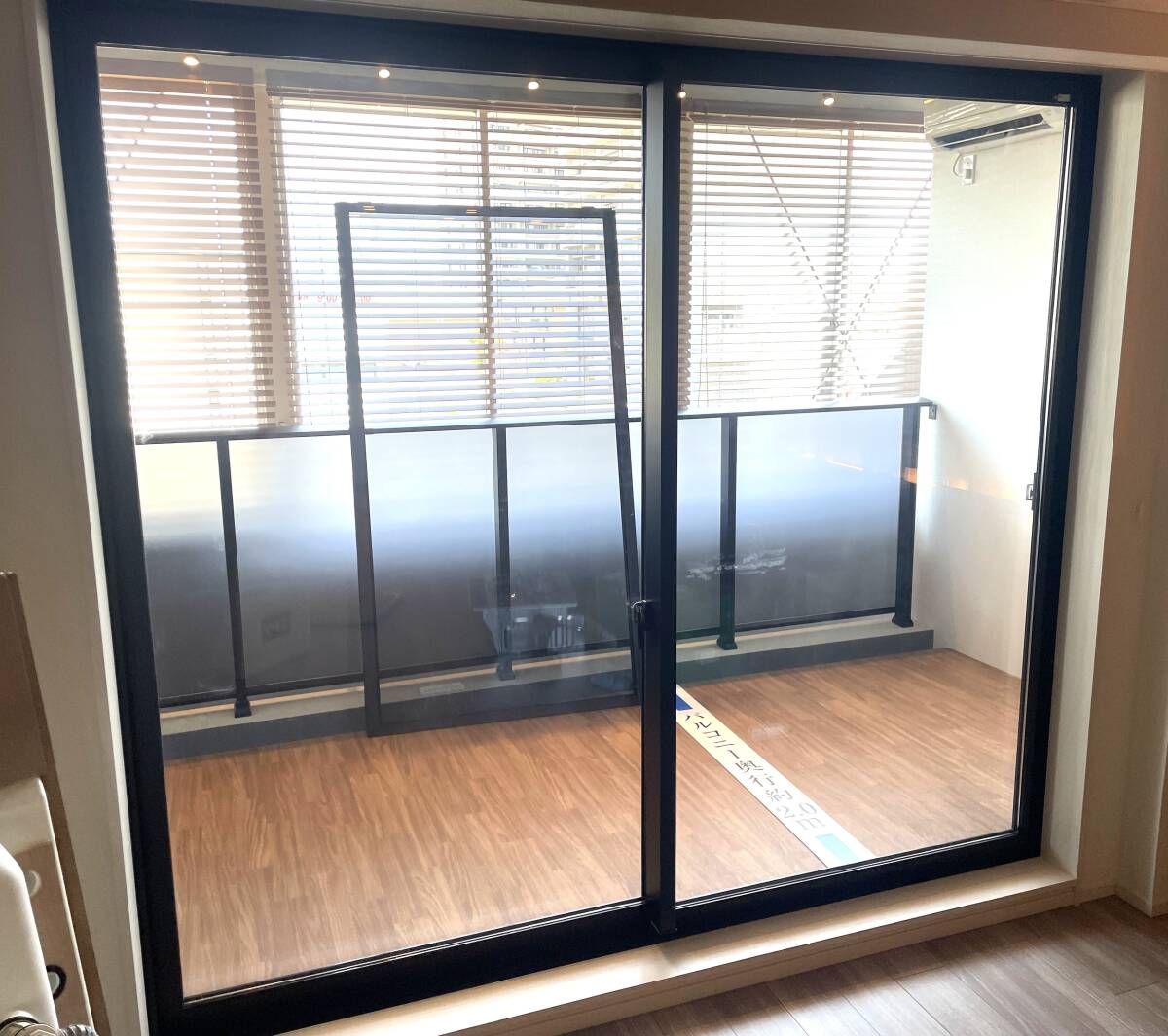 Yahoo!オークション - モデルルーム展示品/YKKAP/2024年製/サッシ/引...