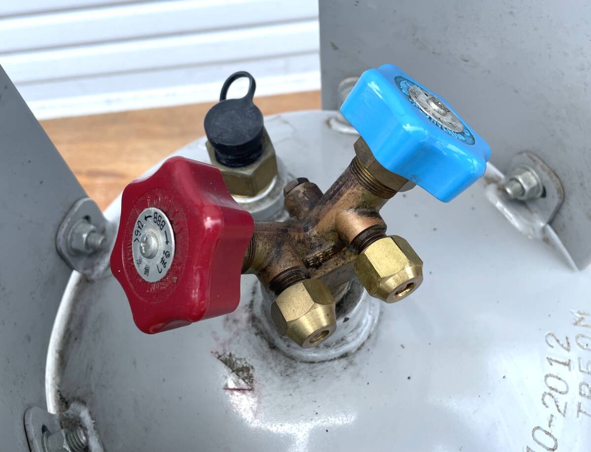 Yahoo!オークション - フロン回収ボンベ/冷媒回収容器 /FC3 /V23.5/TP...