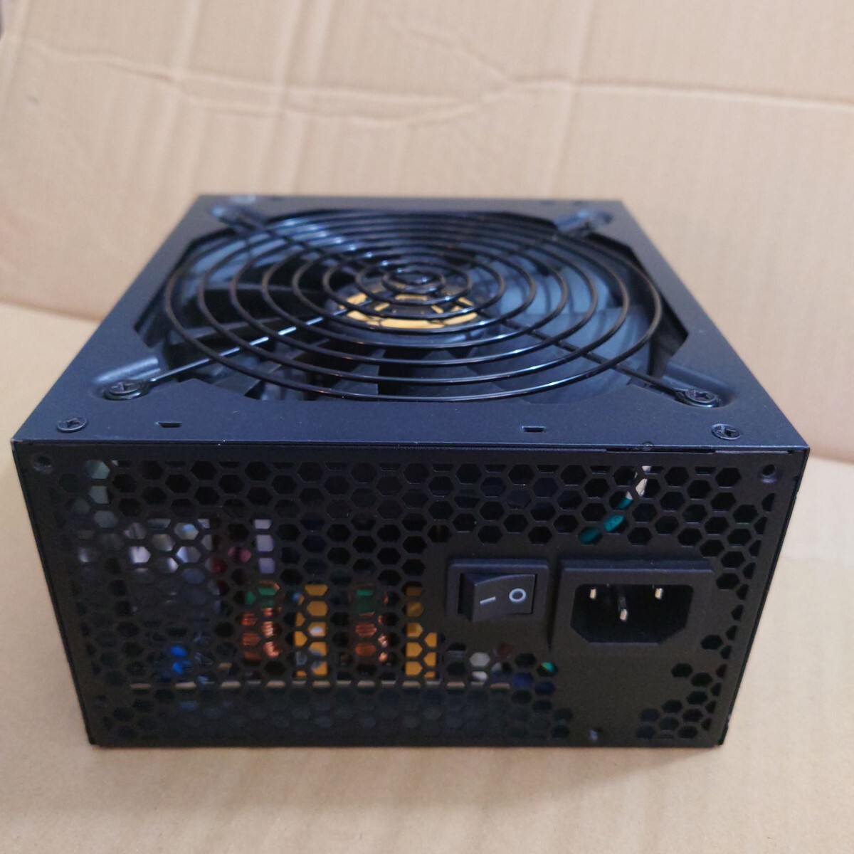 Yahoo!オークション - 美品正常電圧 GOLD 600W フルプラグイン raidmax...