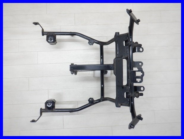 Yahoo!オークション - F304 ZR-7S ZR750F フロントステー アッパーカ...