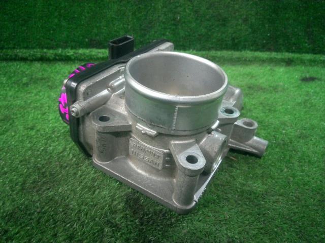 Yahoo!オークション - キューブ DBA-Z12 スロットルボディ 15X HR15DE ...