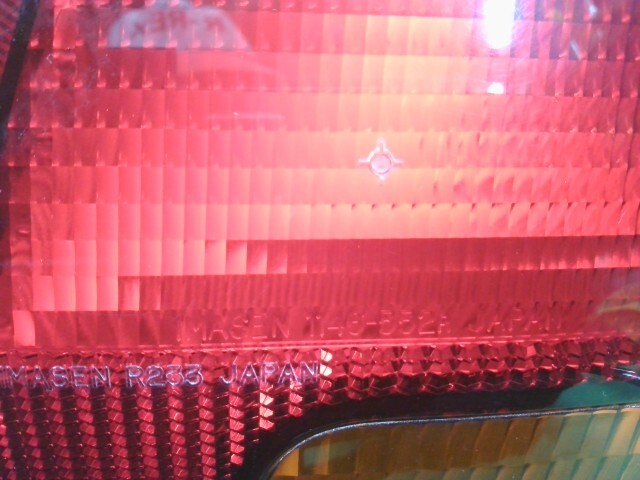 Yahoo!オークション - ミニカ HBD-H42V 右テールランプ ライラ 3G83 A3...