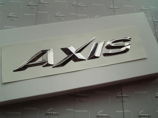 Yahoo!オークション - 日産純正 Z12 キューブ オーテック AXISエンブレ...