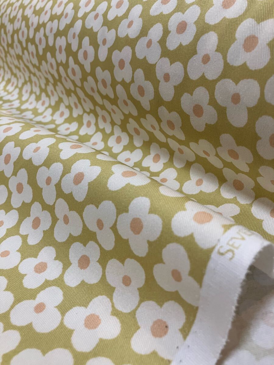 Yahoo!オークション - 2m TCデニム カラーデニム 花柄 きいろ ハギレ ...