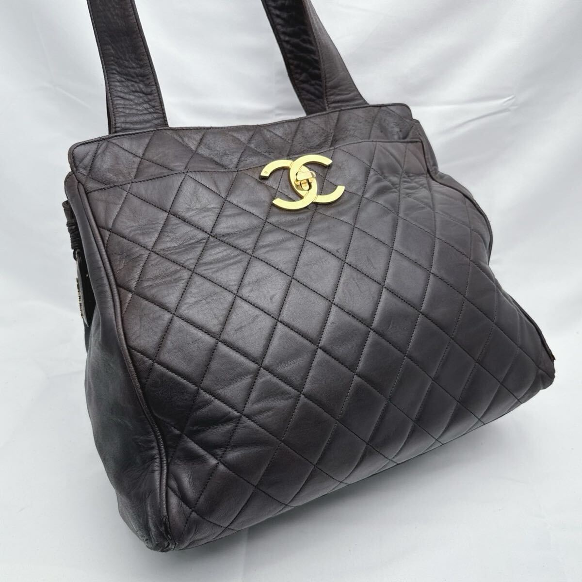 Yahoo!オークション - k548 CHANEL シャネル デカココマーク ラムスキ...