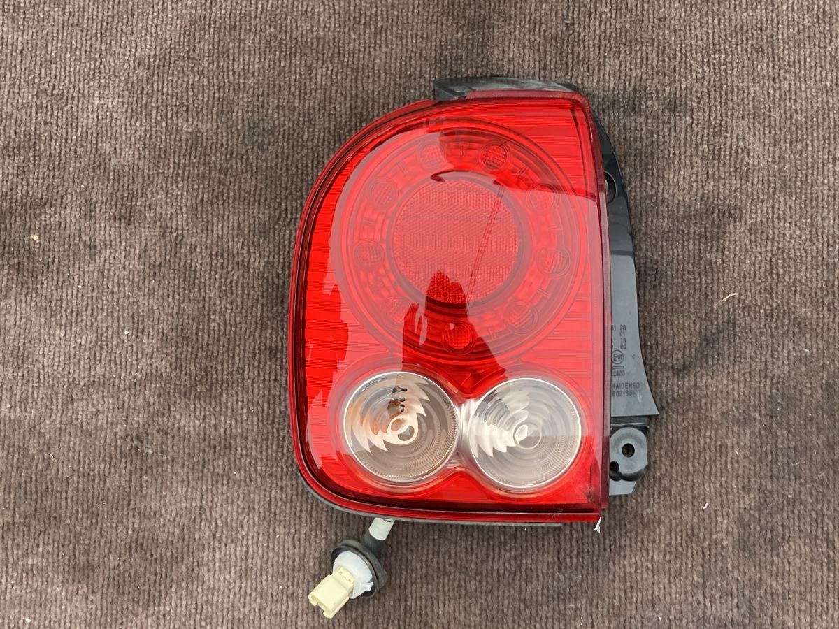 Yahoo!オークション - Z01 ラパン HE22S テールランプ 左 テールライト...