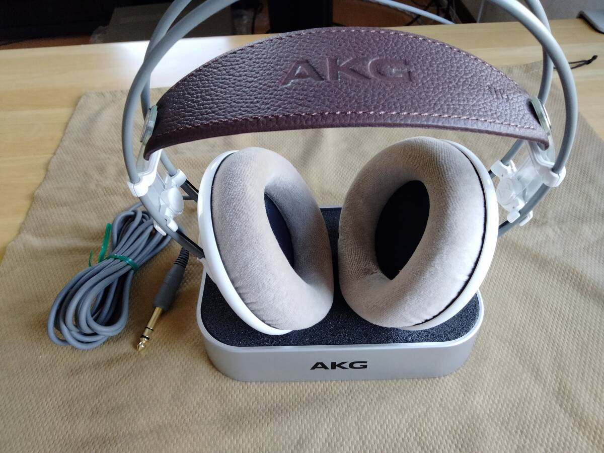 Yahoo!オークション - AKG K701【美品・状態良好 使用頻度ほとんどな...