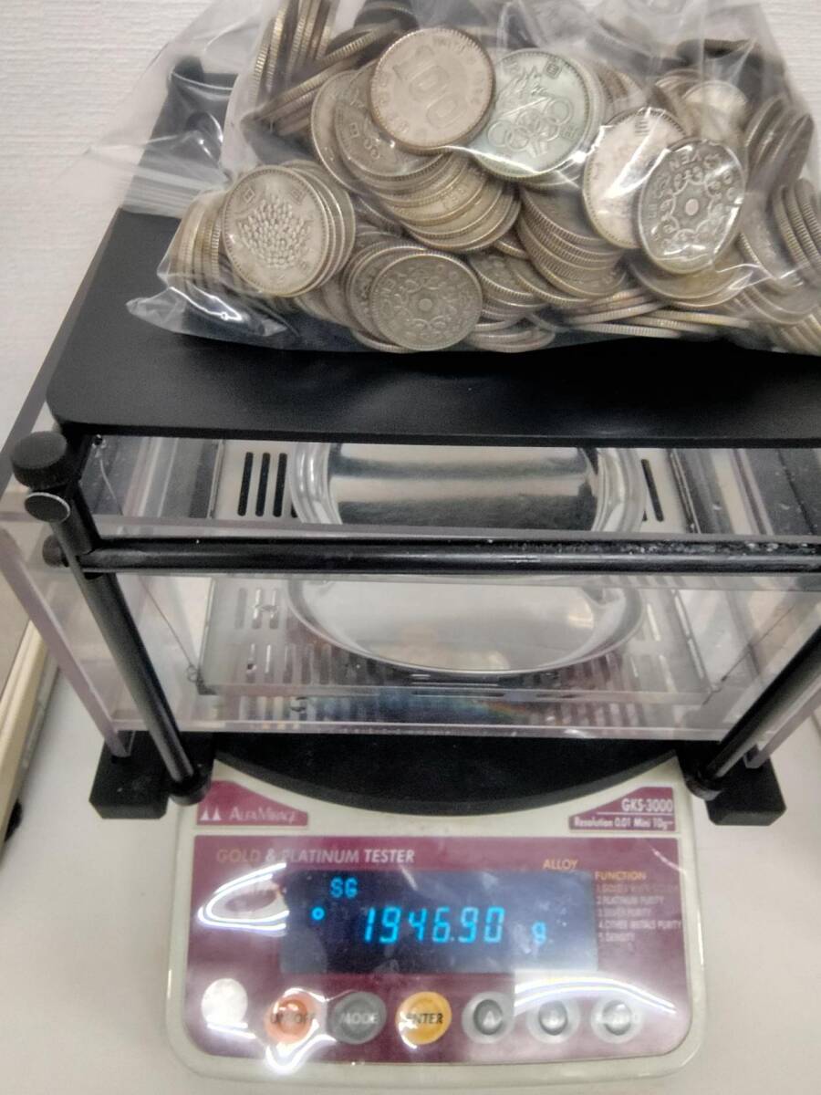 Yahoo!オークション - #40017A 100円銀貨 408枚 額面40 800円 総重量約...