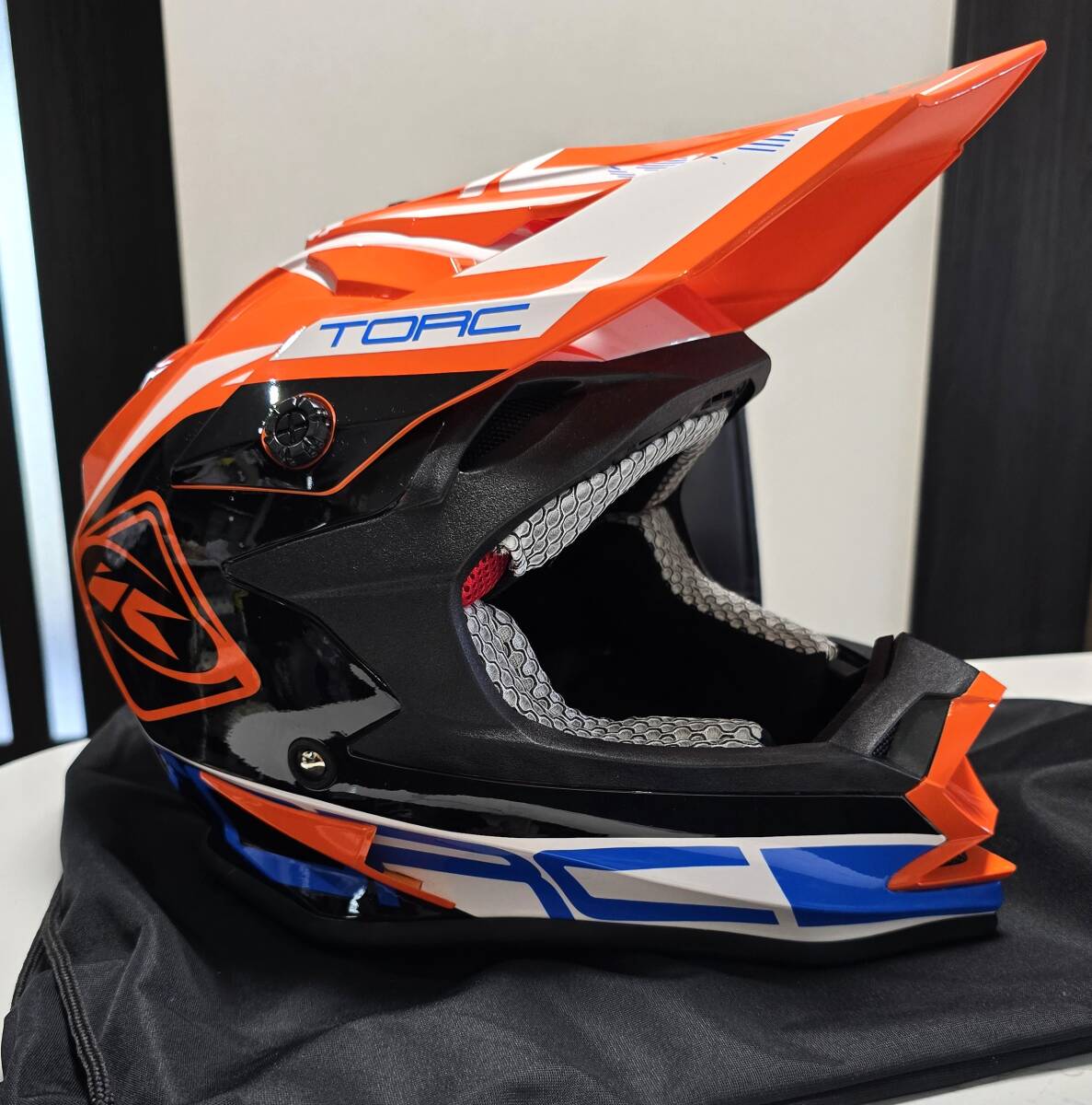 Yahoo!オークション - TORC オフロードヘルメット XLサイズ 新品同様 ...