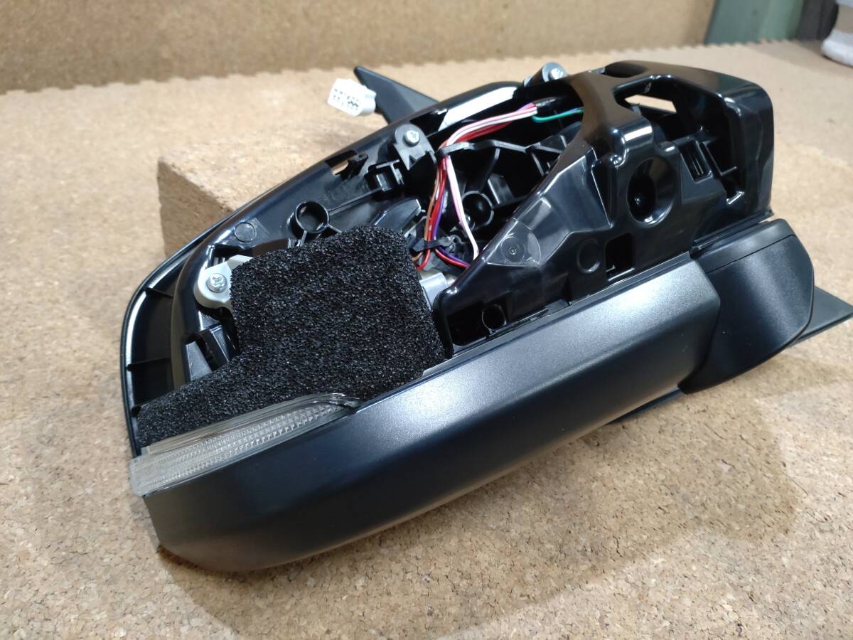 Yahoo!オークション - 【美品】トヨタ ノア ヴォクシー ZWR90 ZWR95 MZ...