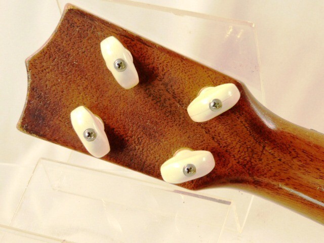 Yahoo!オークション - A81 Yukinobu Chai/No.35/ウクレレ/茶色系/音楽/...