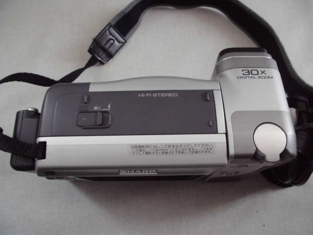 Yahoo!オークション - SHARP 液晶8ミリビデオカメラ VL-HL80 ジャンク...