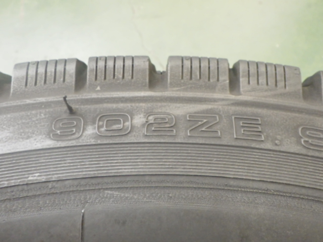 Yahoo!オークション - 225/80R17.5 123/122L YTR 冬 902ZE 中古再生 2...