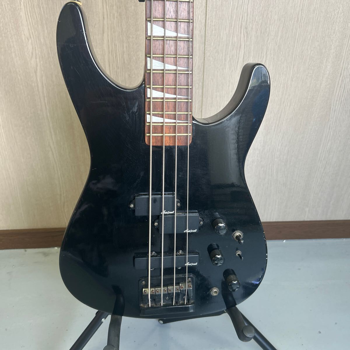 Yahoo!オークション - Ania Pne Ⅱ エレキギター ギター 弦楽器 動作未...