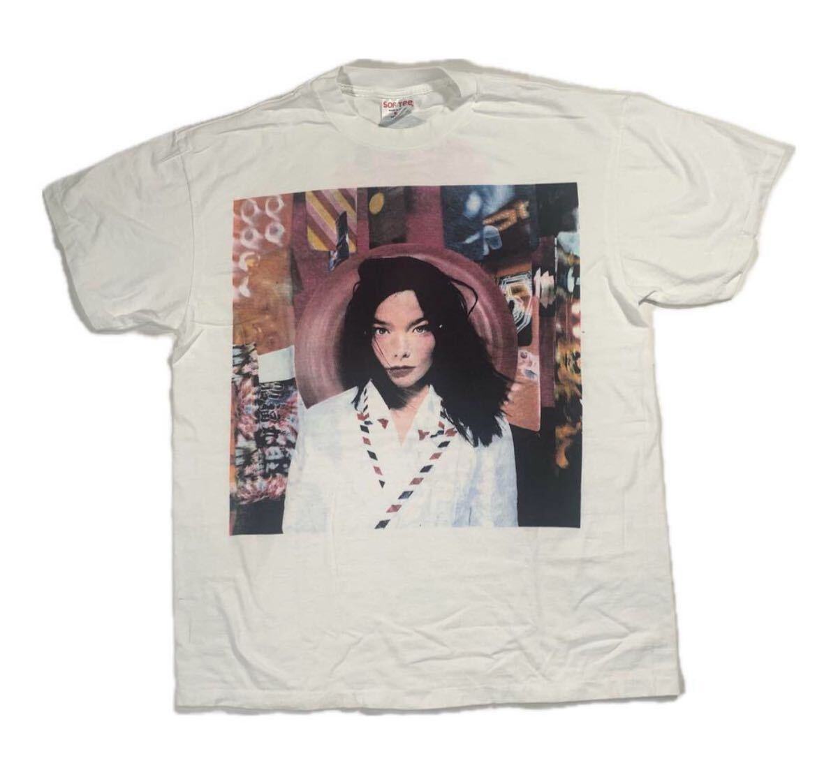 Yahoo!オークション - 11720 Bjork ビョーク バンドT Tシャツ 両面プリ...