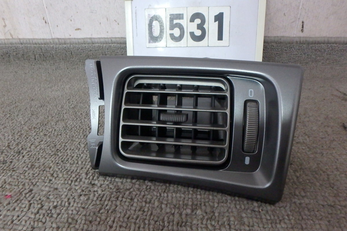 Yahoo!オークション - YAMエクシーガ 運転席エアコン吹き出口(D531)