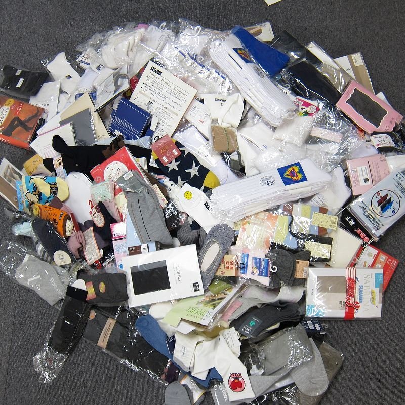 Yahoo!オークション - A5649L 超大量 約16.6kg ストッキング 靴下 女性...