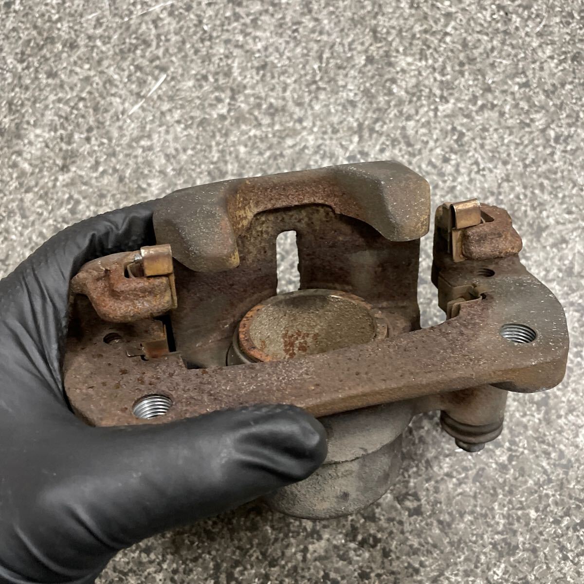 Yahoo!オークション - スズキ ジムニー JB23 ブレーキキャリパー 4型