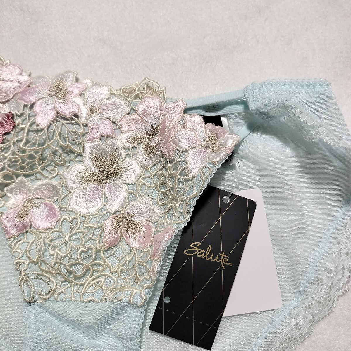 Yahoo!オークション - セール サルート 89G ノーマル単品 L 新品未使...