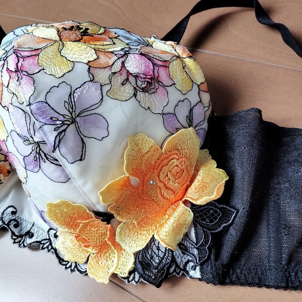 Yahoo!オークション - 美品 サルート 63 チリ ブラジャー単品 I65 補正...