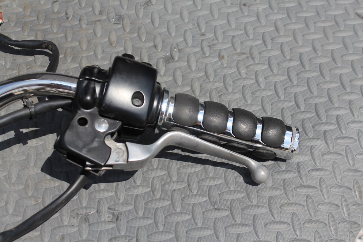 Yahoo!オークション - ハーレー ハンドルassy フロントブレーキキャリ...