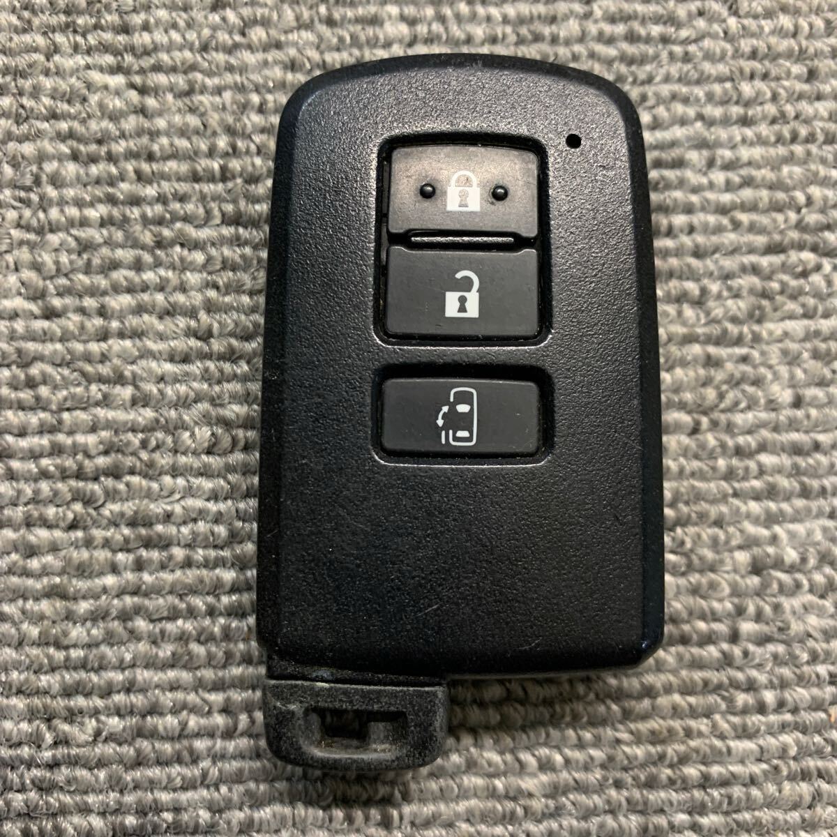 Yahoo!オークション - アルファード ノア等 トヨタ 純正 スマートキー...