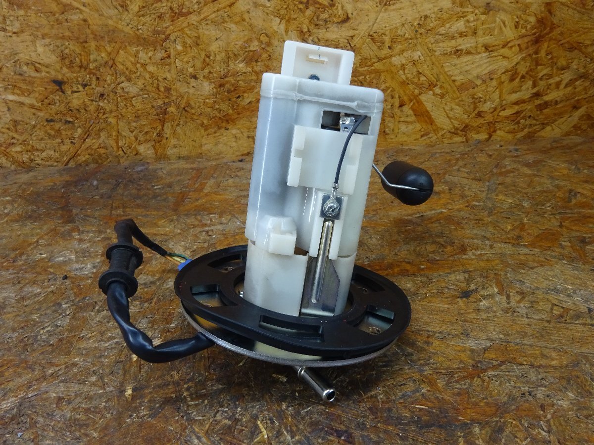 Yahoo!オークション - [H36] CBR250RR MC51 フューエルポンプ 燃料ポン...