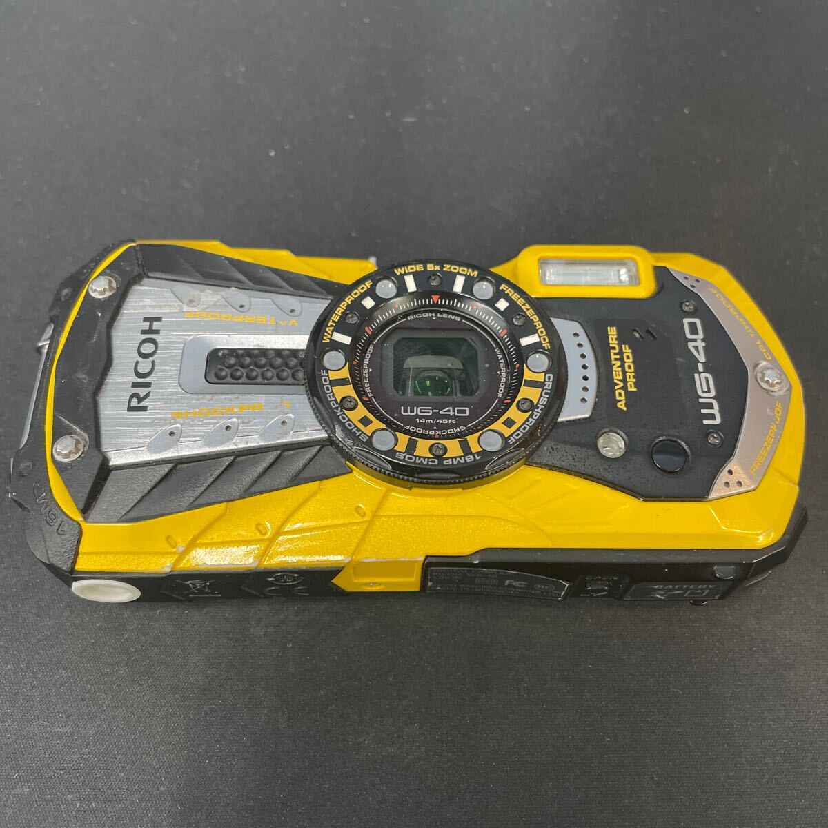 Yahoo!オークション - RICOH WG-40 防水・耐衝撃 コンパクトデジタル...