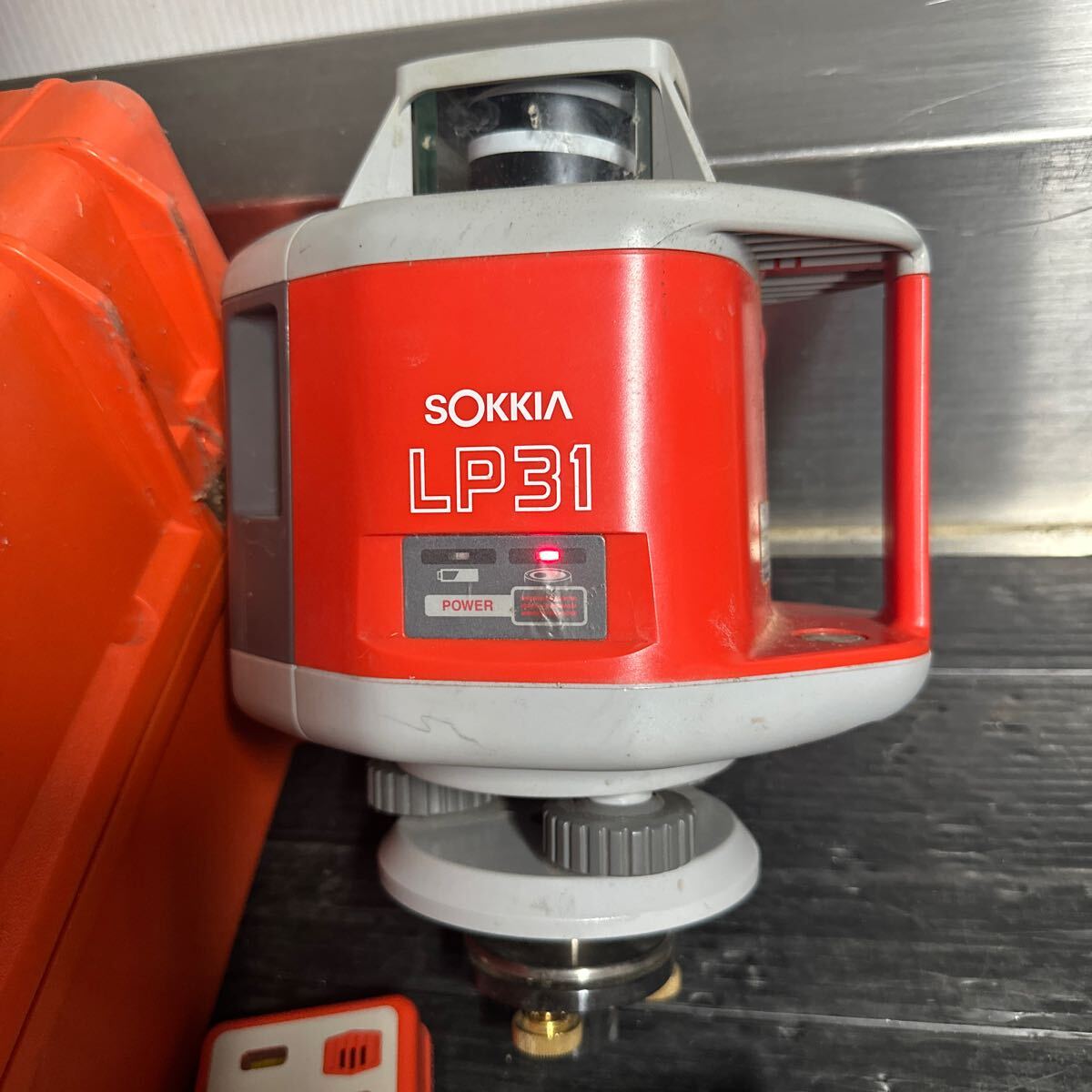 SOKKIA ソキア レーザーレベル LP31 測量 測量機 回転レーザーレベル(測量、角度計)｜売買されたオークション情報、yahooの商品情報をアーカイブ公開 - オークファン ...