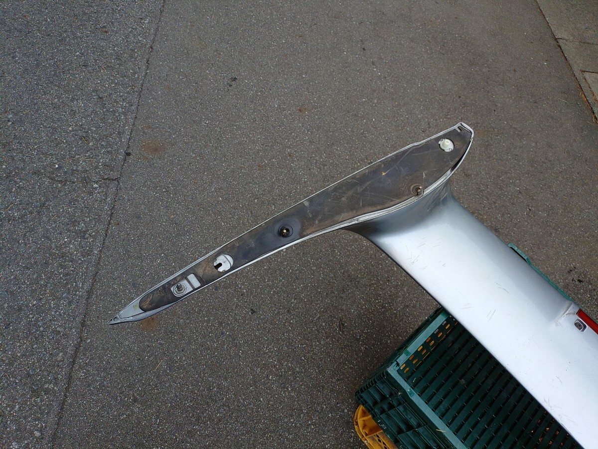 Yahoo!オークション - ECR33 R33 2DR スカイライン 純正リアウイング ...